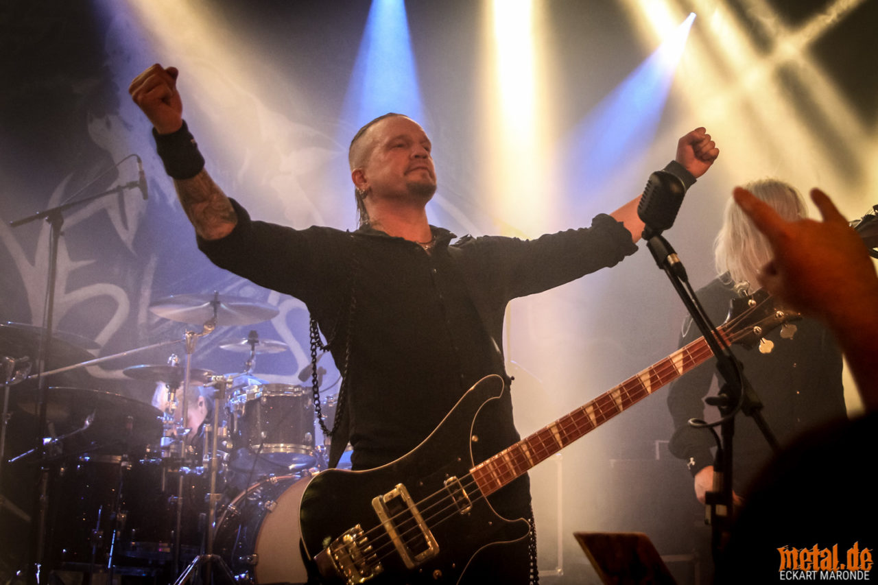 EIHWAR - Viking War Trance Review • metal.de