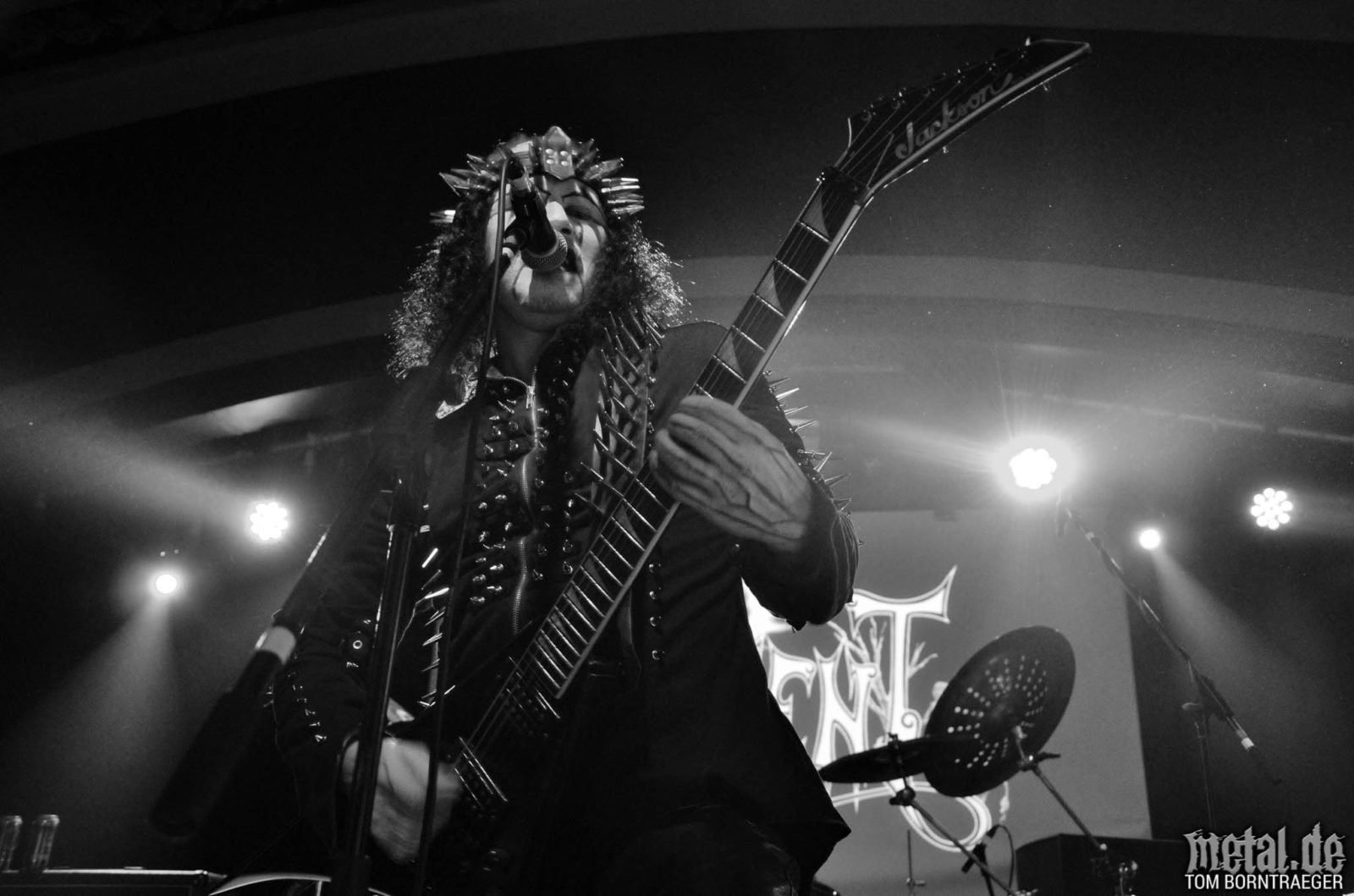 Crypta - Die neue Band von Fernanda Lira - News auf metal.de