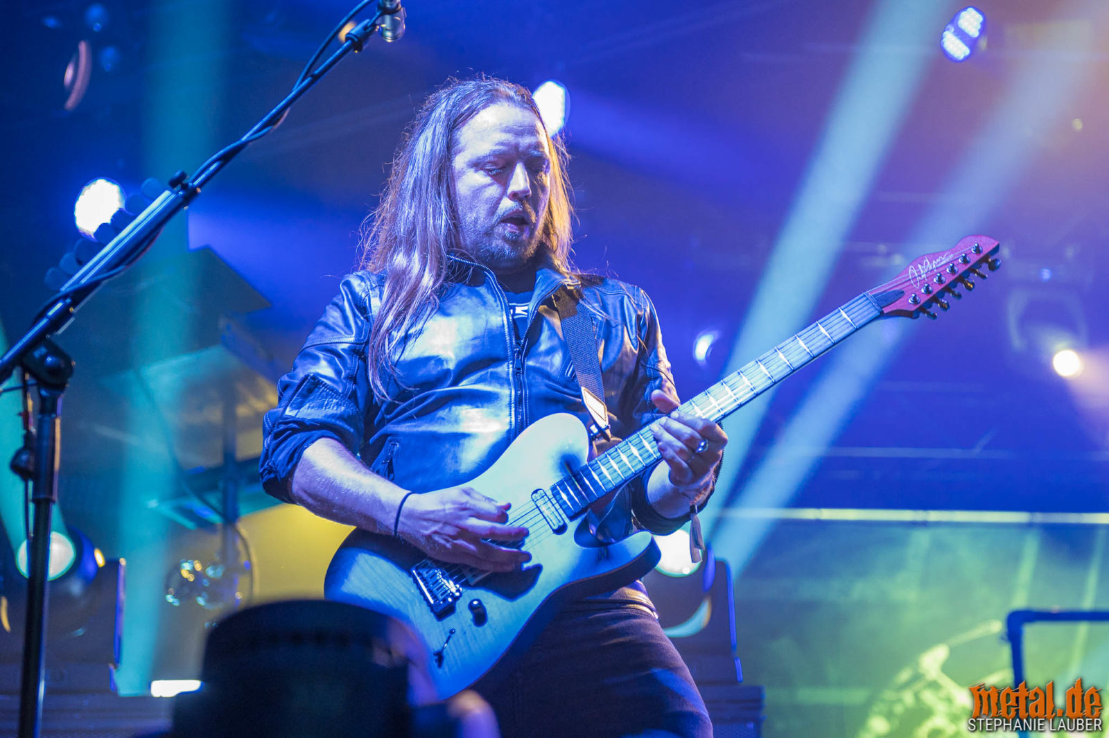 Eisbrecher veröffentlicht neues Album „Kaltfront°!“ • metal.de