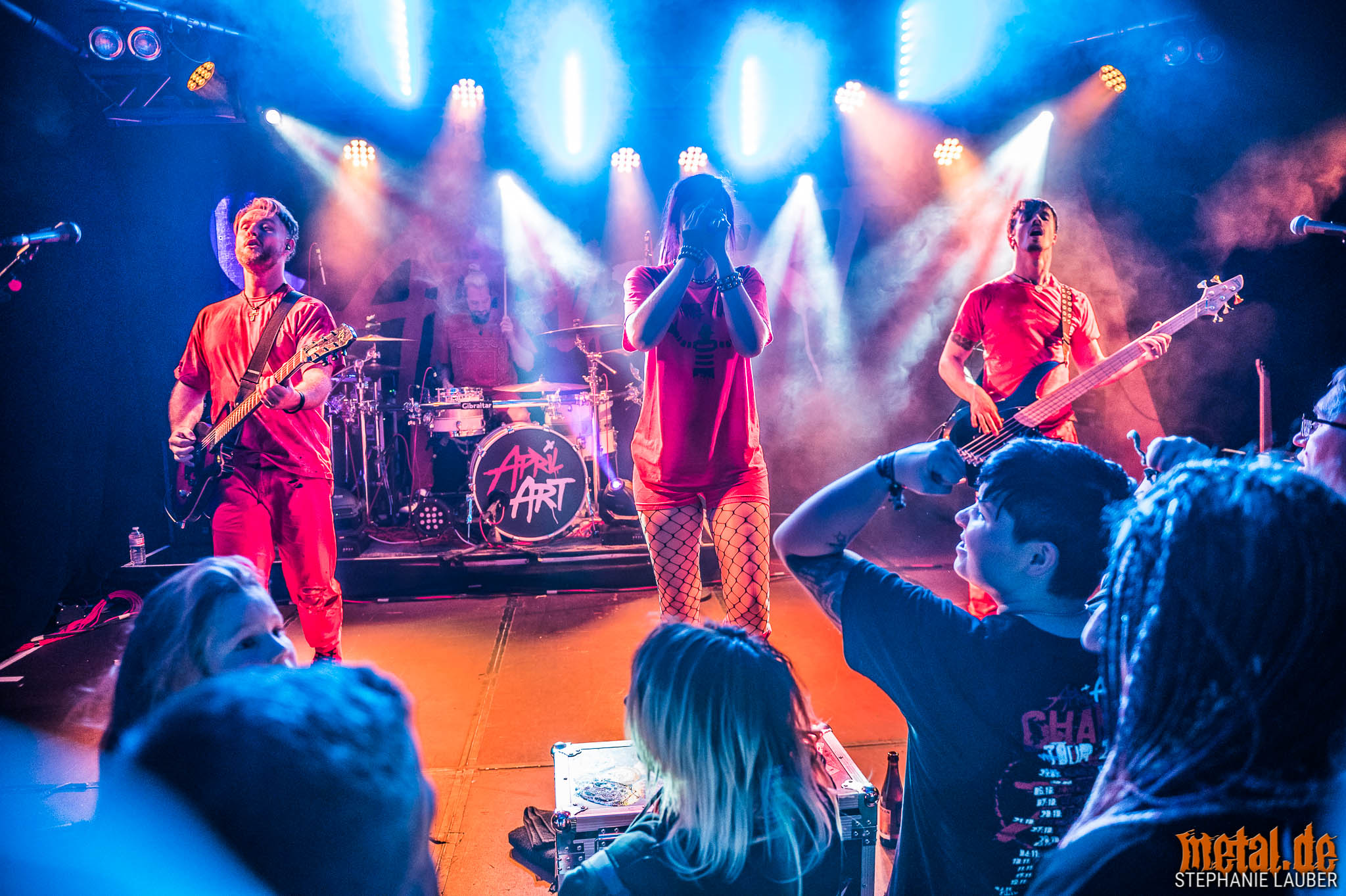 April Art – Rodeo • die Review zum Album auf metal.de