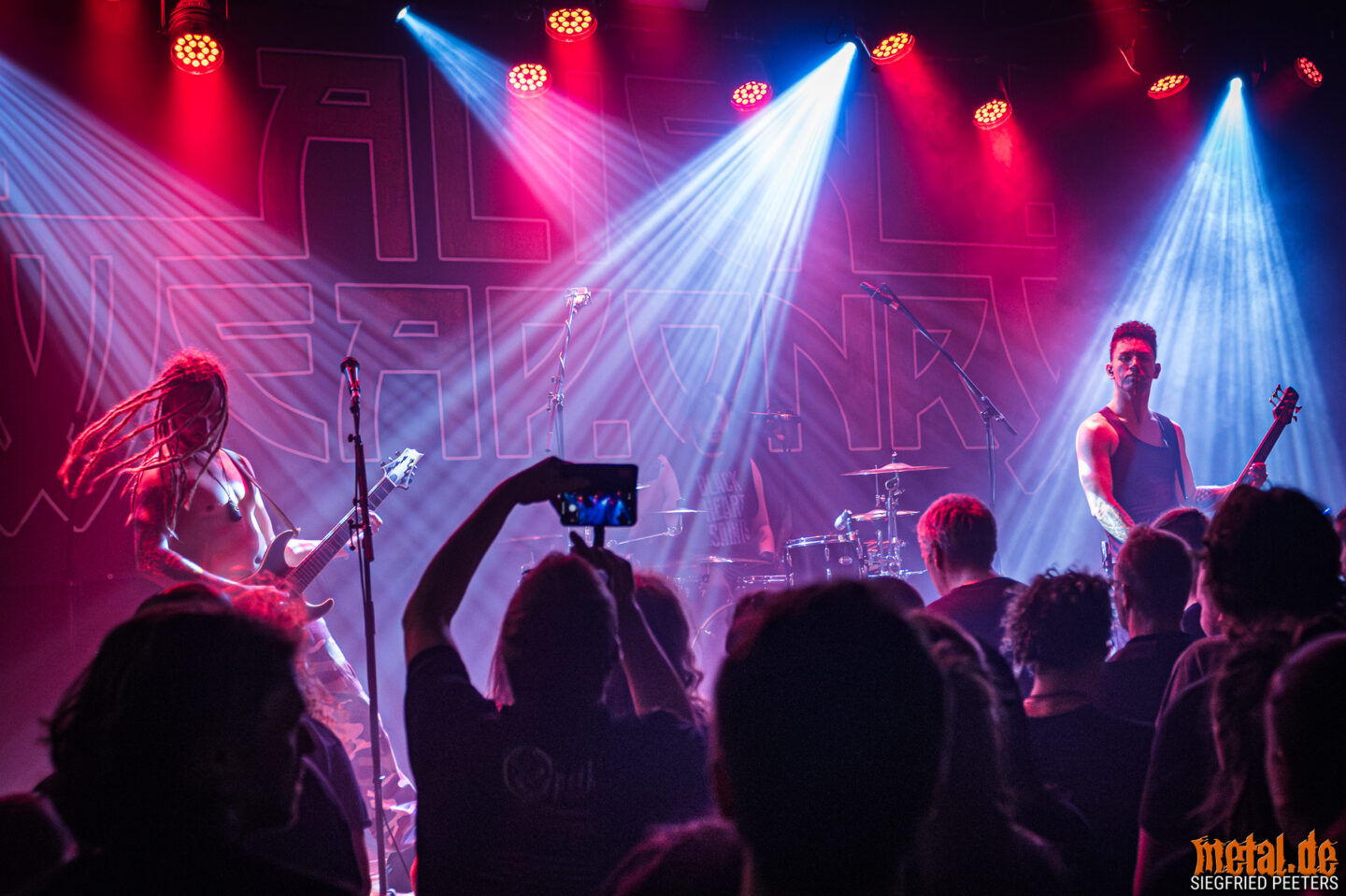 Alien Weaponry - veröffentlichen Single "Te Rā" mit Gastsänger Rhandy ...