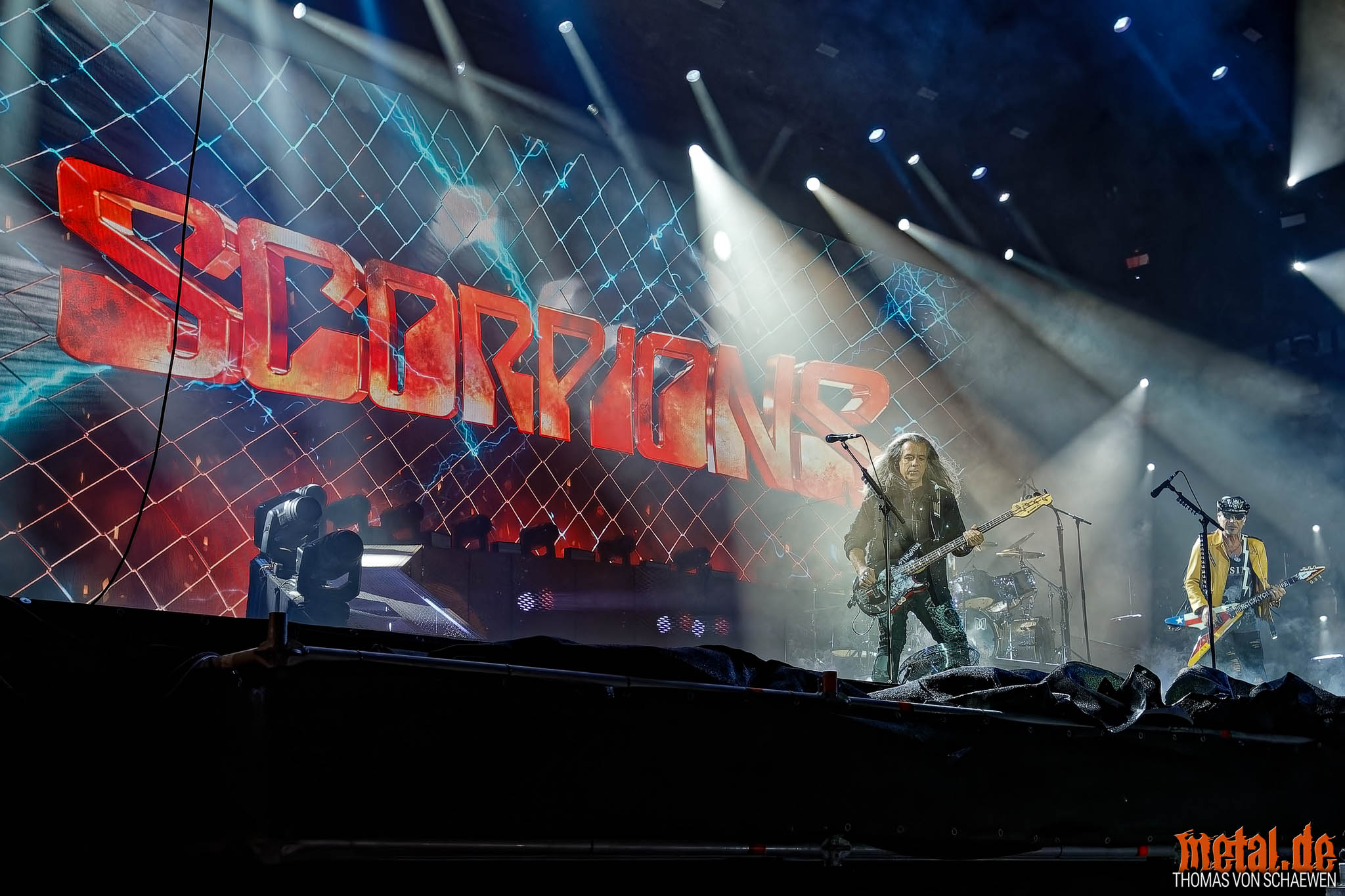 Scorpions - veröffentlichen das neue Live-Album „Coming Home Live“ und ...