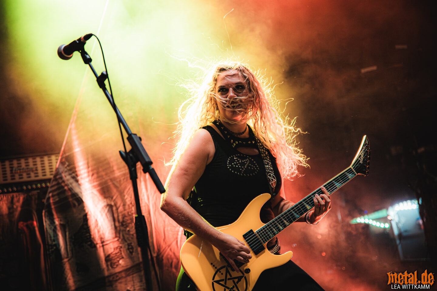 Burning Witches - Inquisition • die Review auf metal.de