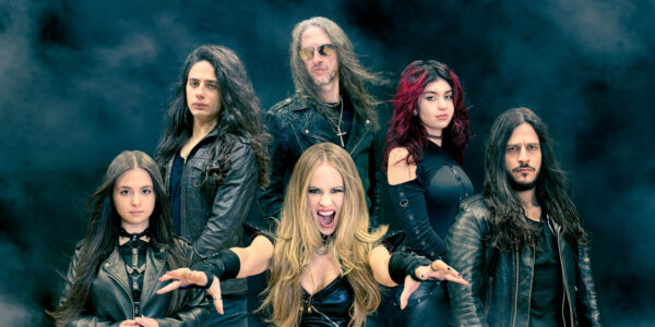 Frozen Crown haben eine neue Gitarristin • metal.de