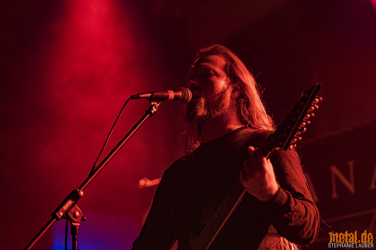 Hinayana - enthüllen die neue Single "Tempest Horizon" • metal.de