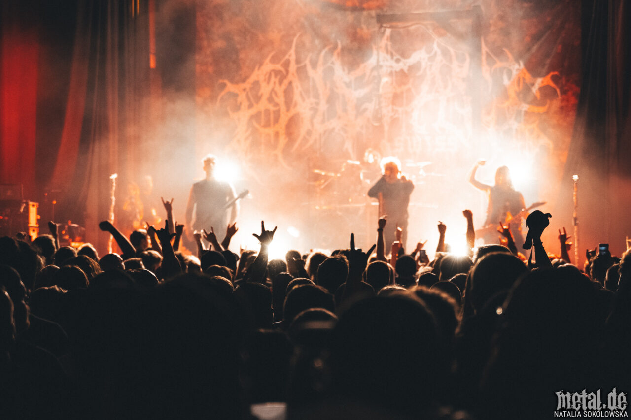 Paleface Swiss sind unplugged unterwegs • metal.de