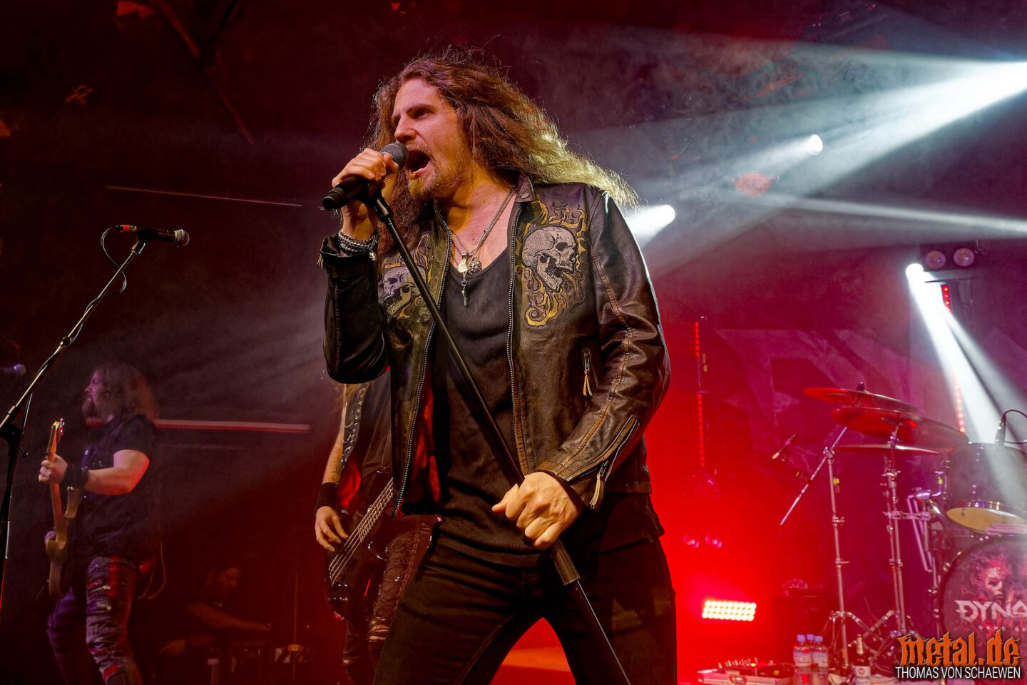 Dynazty - Interview zu "Game Of Faces" • metal.de