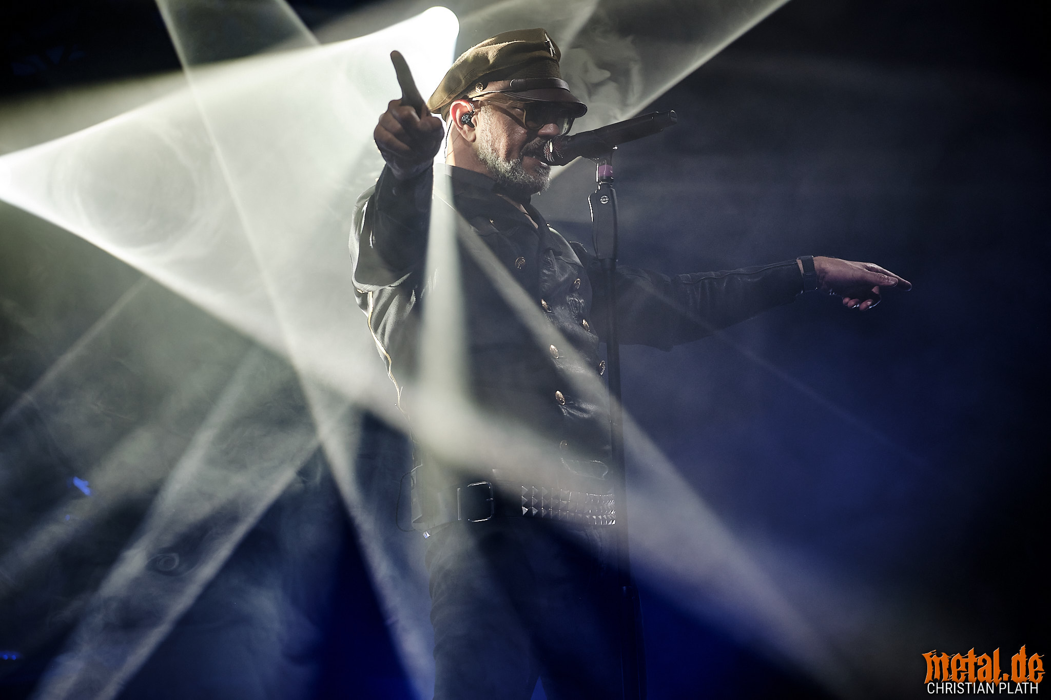 Eisbrecher veröffentlicht neues Album „Kaltfront°!“ • metal.de