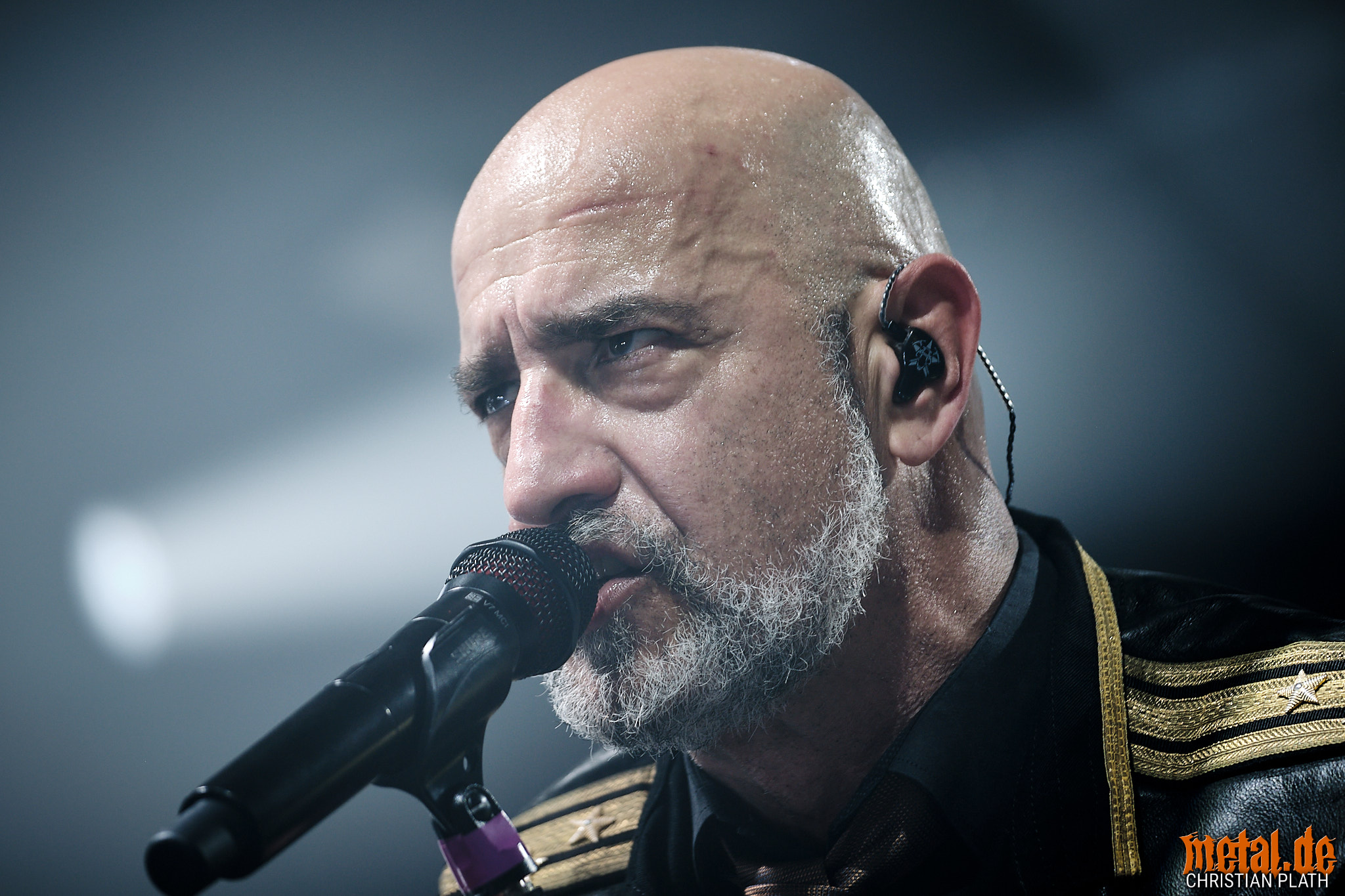 Eisbrecher veröffentlicht neues Album „Kaltfront°!“ • metal.de