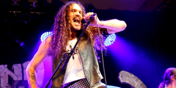 Hyena - Interview zu About Rock And Roll • metal.de