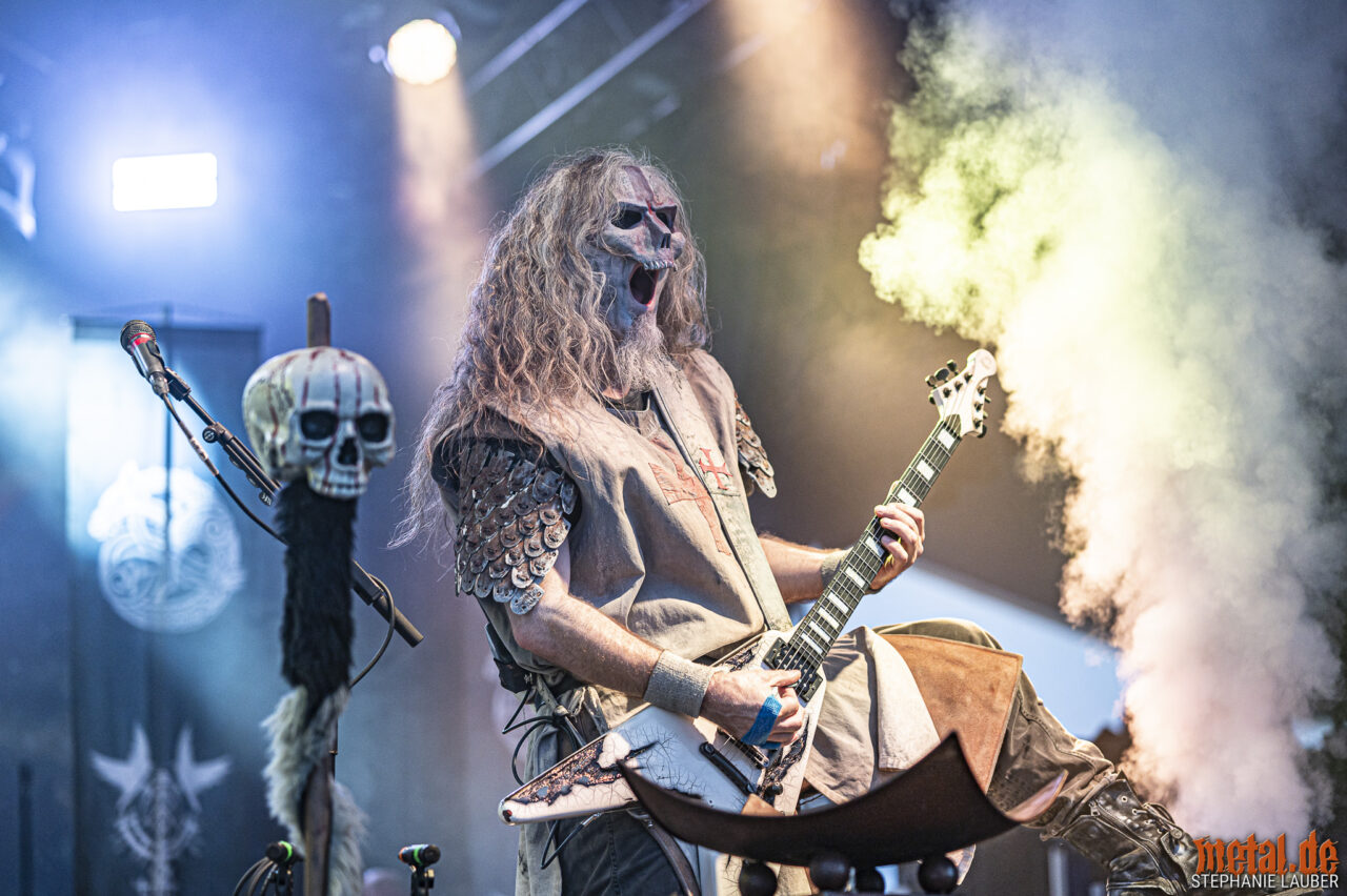 Warkings - Armageddon • die Review auf metal.de